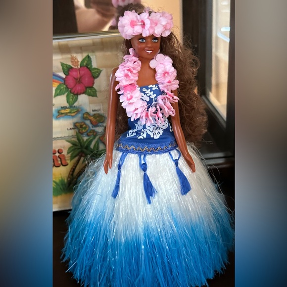 Hawaiian Toys | Toys | Hawaiian Hula Doll With Blue And White Skirt ...